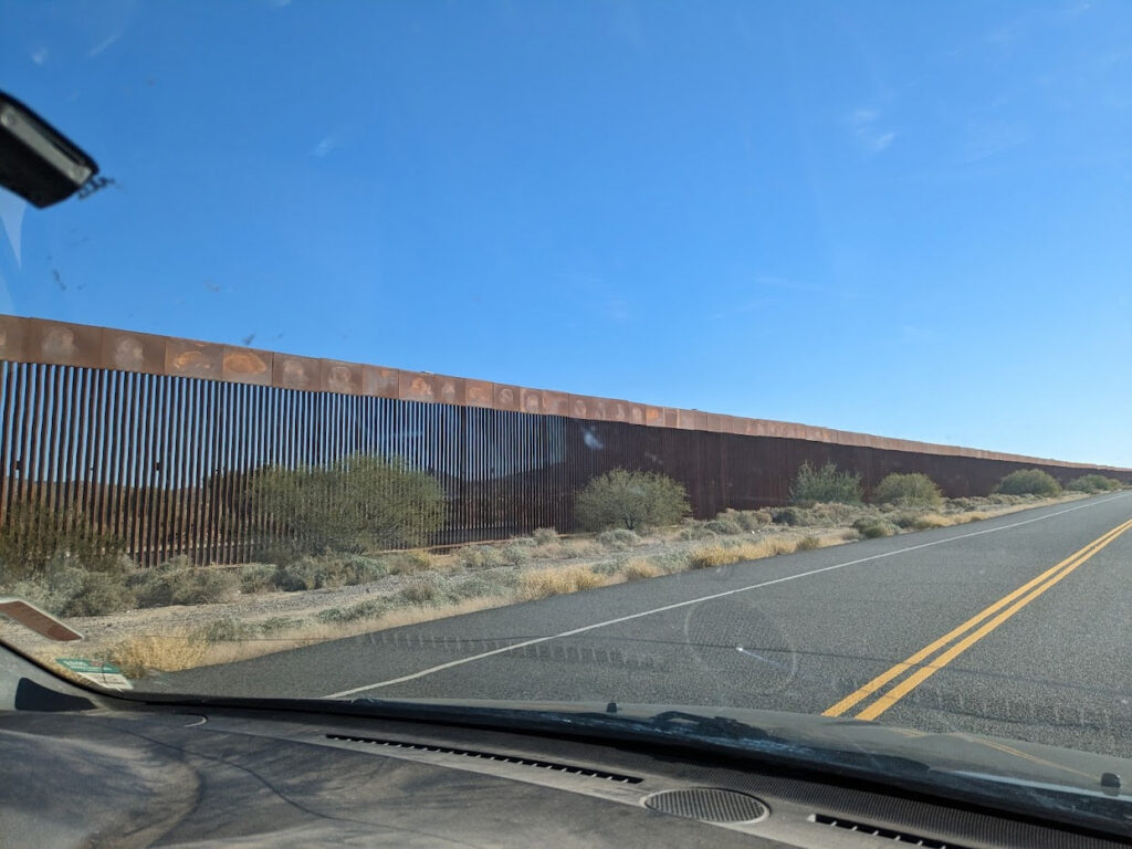 Motoring along Highway #2, the edge of Mexico - MexConnect